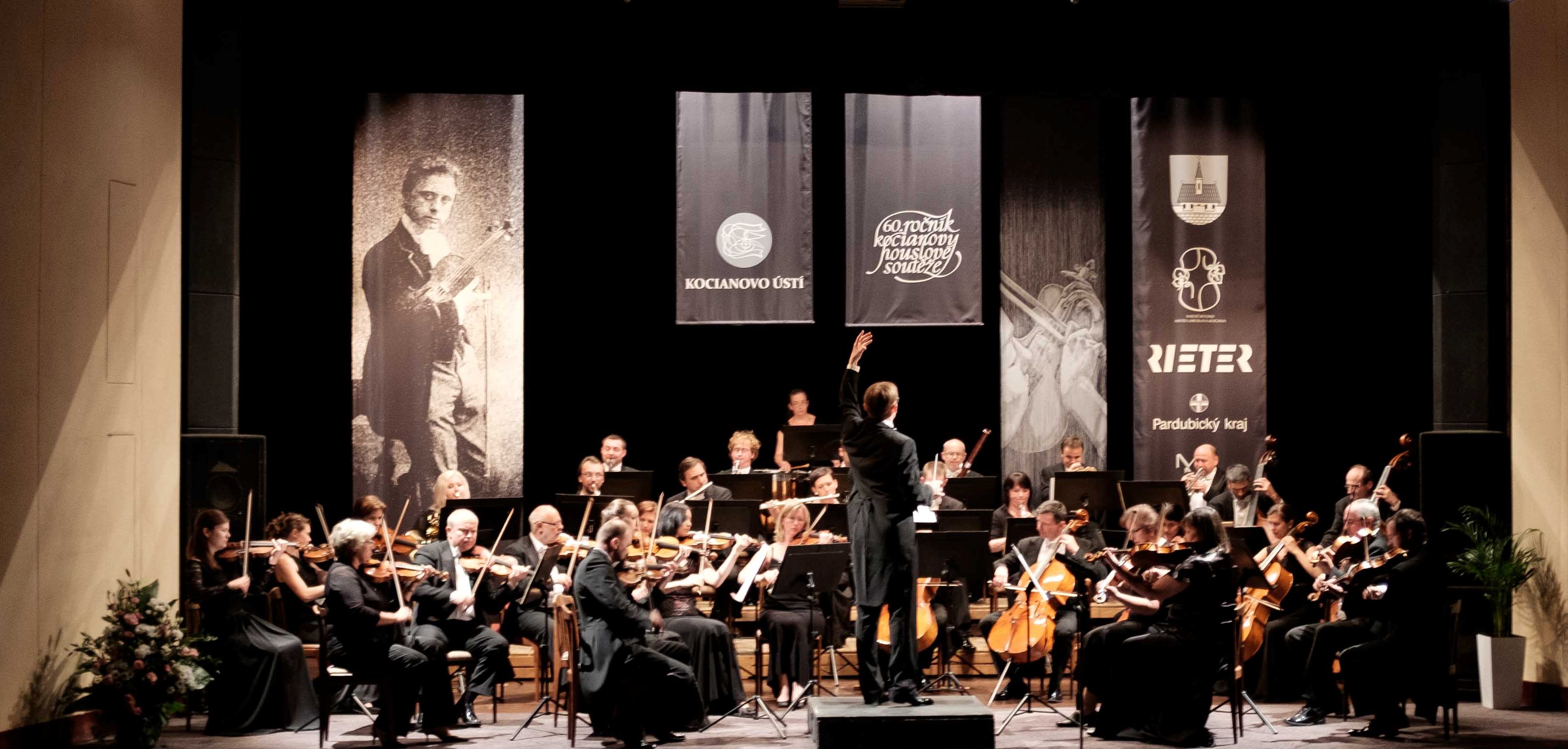 Komorní filharmonie Pardubice a Emrik Revermann | Klubcentrum Ústí nad ...